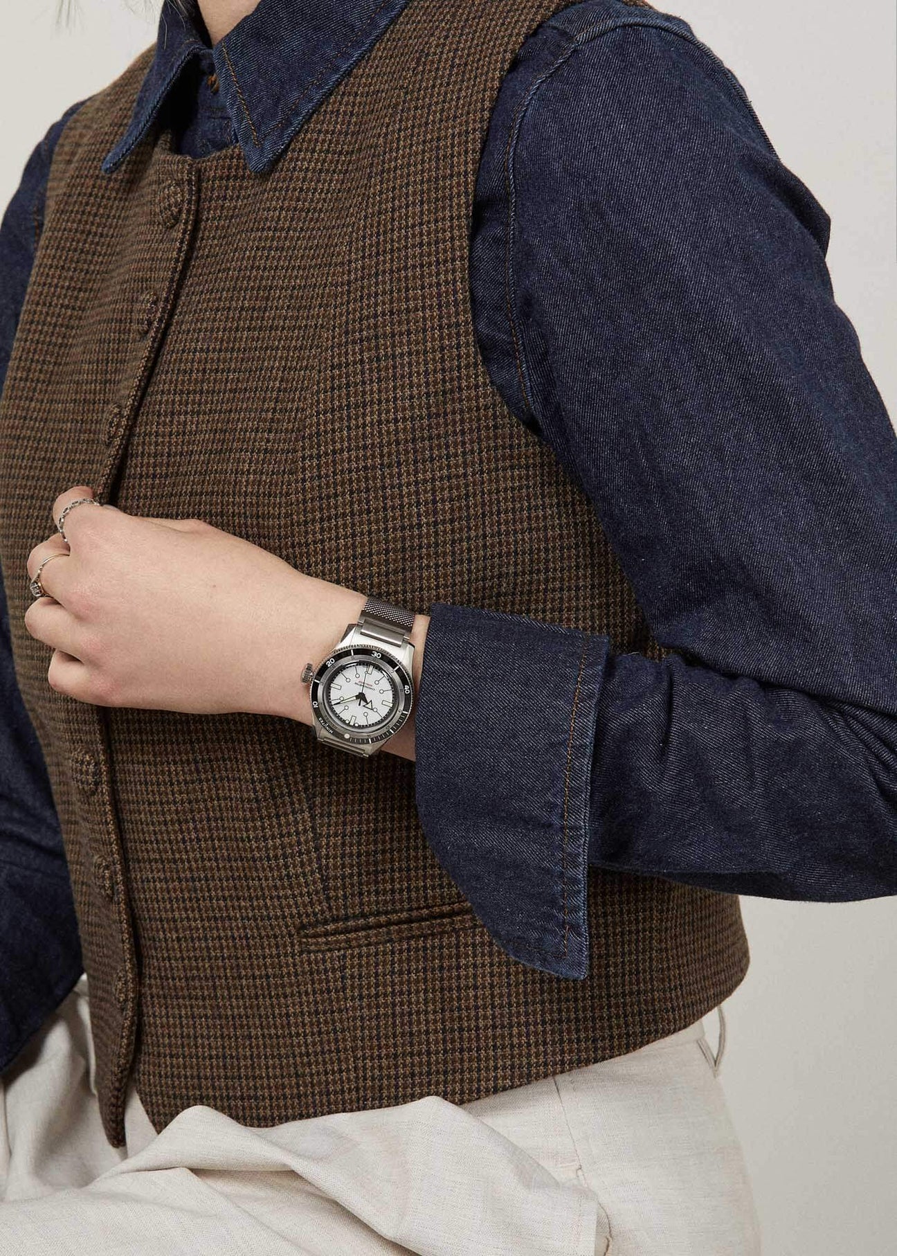 Ref. 5303-2 Porcelain White – SERICA Watches
